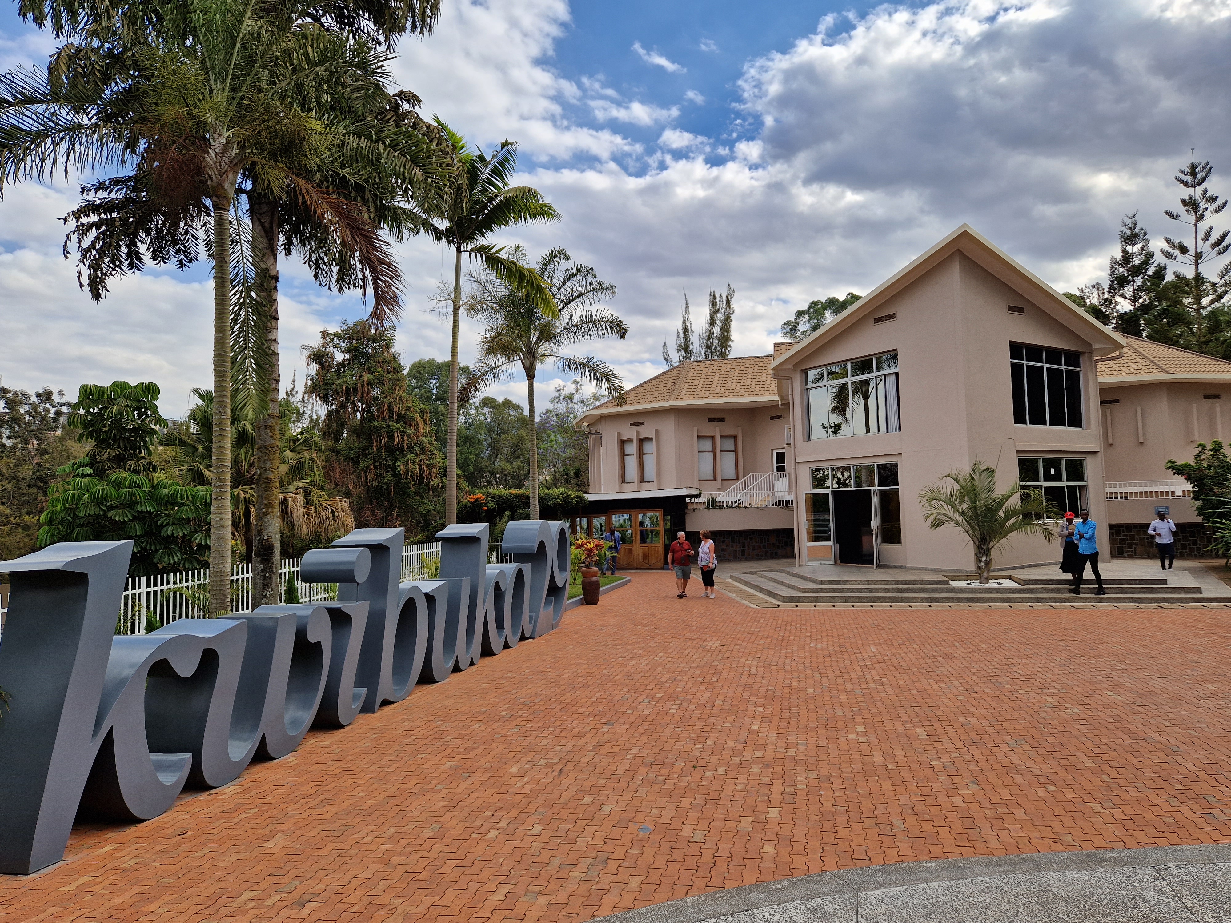 5 Rwanda Safari Escape: Nature, Wildlife & Adventure